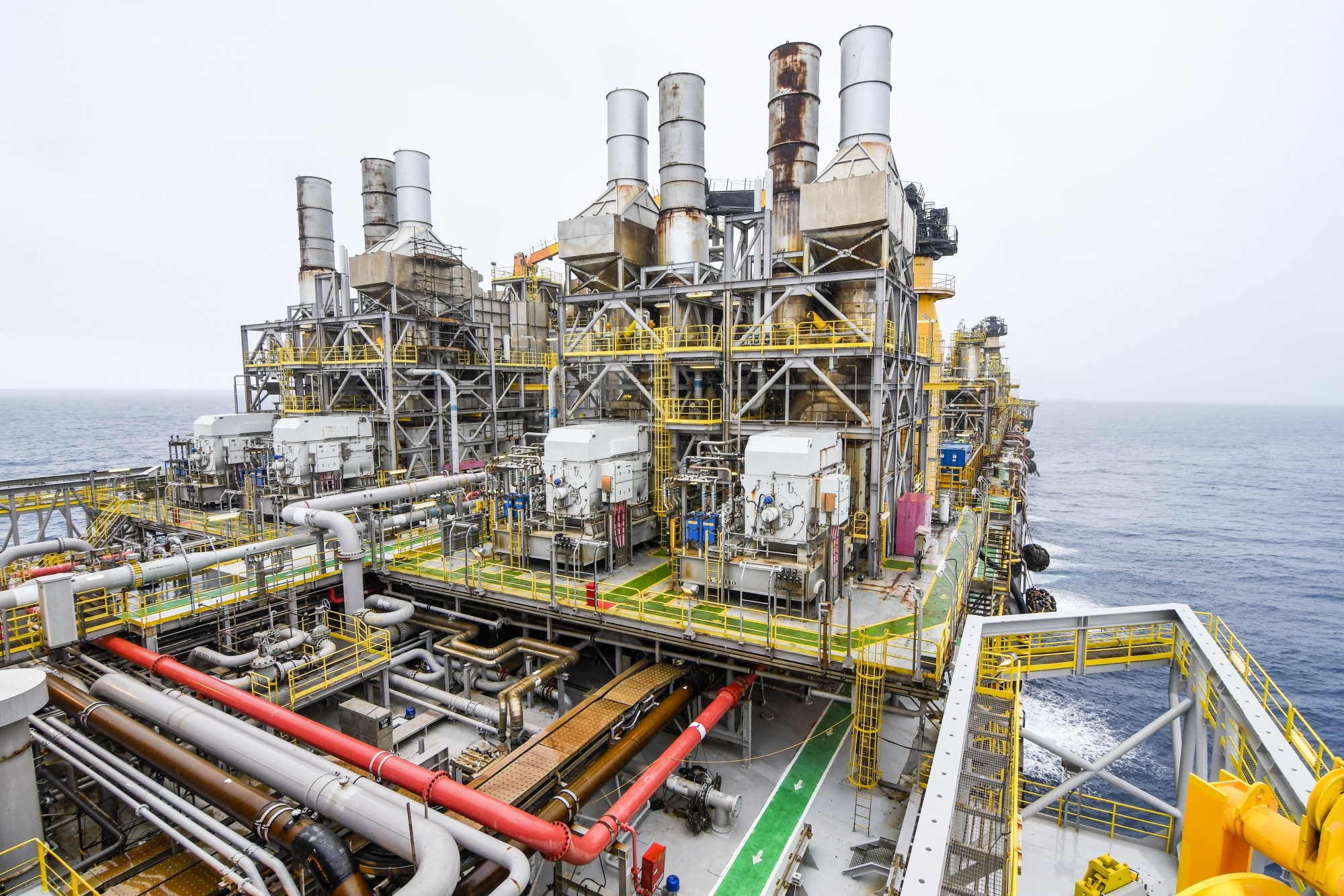 Vídeo mostra como é por dentro uma plataforma de petróleo no ES ...