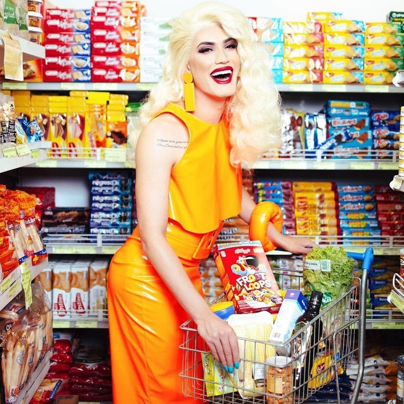 Aretuza Lovi quer passar sua verdade no disco de estreia 'Mercadinho ...